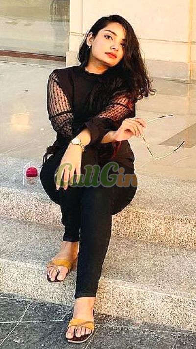 Sonii Singh, high profile model for a meeting of passion. | CallGin